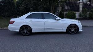 White Mercedes-Benz E 350 2010 in Vilnius, with an engine capacity of 2.99 L and mileage of 270 thousand km for 6950 €, photo 17 on AUTOMOTO.COM.LV
