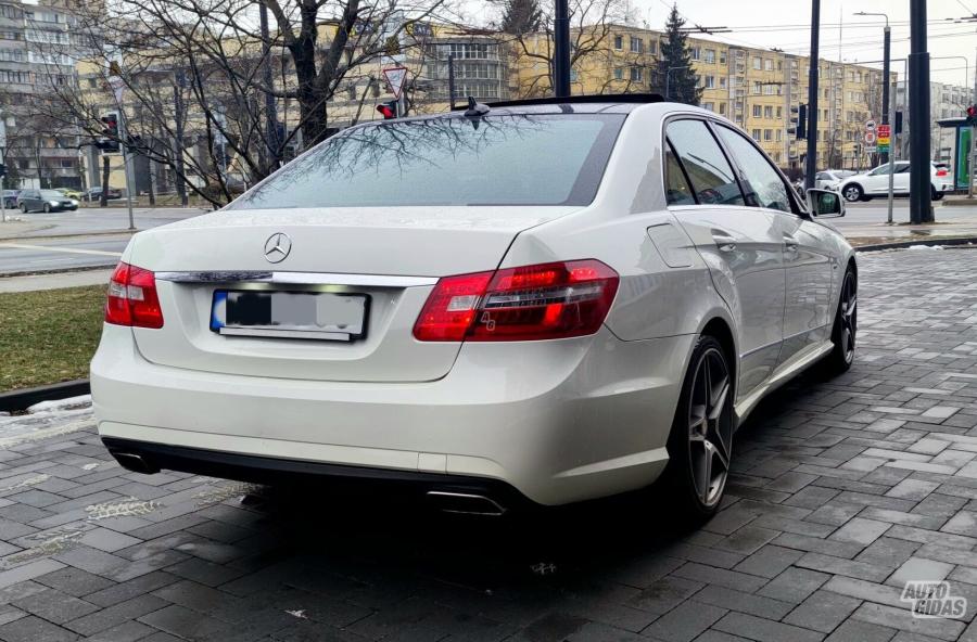 White Mercedes-Benz E 350 2011 in Vilnius, with an engine capacity of 3.00 L and mileage of 300 thousand km for 7700 €, photo 3 on AUTOMOTO.COM.LV