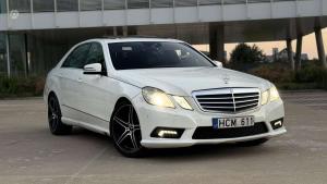 Balts Mercedes-Benz E 350 2011 Viļņa, ar dzinēja tilpumu 2.99 L un nobraukumu 280 tūkst. km par 6950 €, foto  vietnē AUTOMOTO.COM.LV