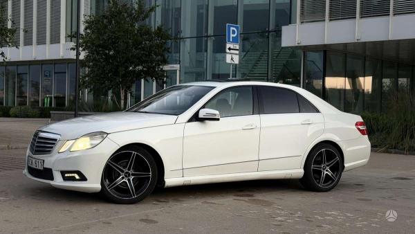 White Mercedes-Benz E 350 2011 in Vilnius, with an engine capacity of 2.99 L and mileage of 280 thousand km for 6950 €, photo 5 on AUTOMOTO.COM.LV