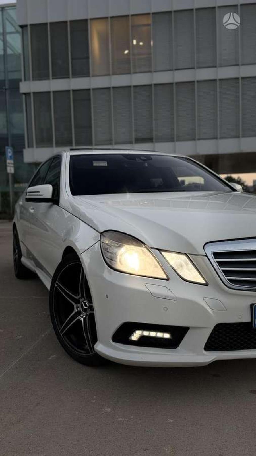 Balts Mercedes-Benz E 350 2011 Viļņa, ar dzinēja tilpumu 2.99 L un nobraukumu 280 tūkst. km par 6950 €, foto 7 vietnē AUTOMOTO.COM.LV