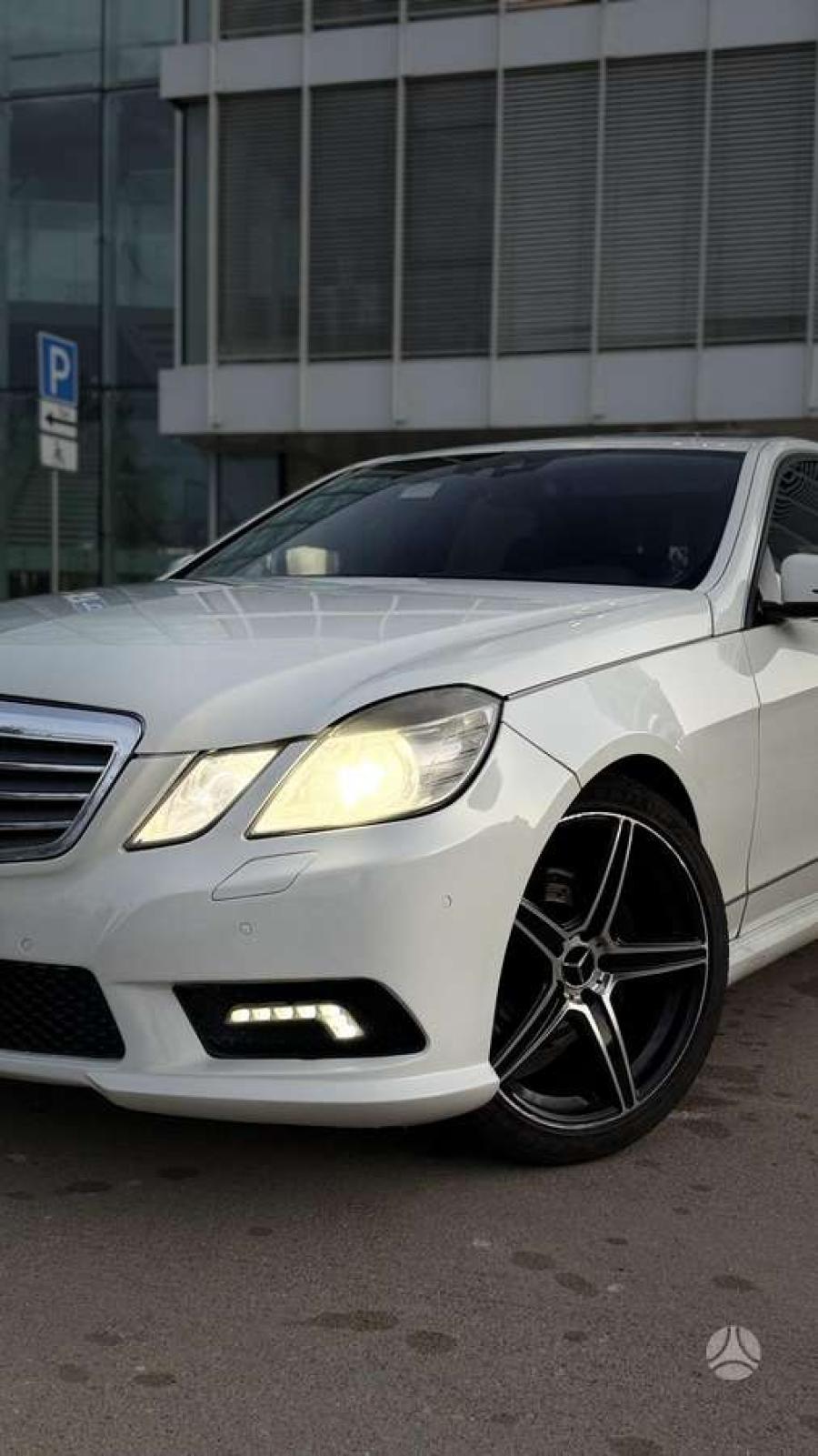 Balts Mercedes-Benz E 350 2011 Viļņa, ar dzinēja tilpumu 2.99 L un nobraukumu 280 tūkst. km par 6950 €, foto 8 vietnē AUTOMOTO.COM.LV