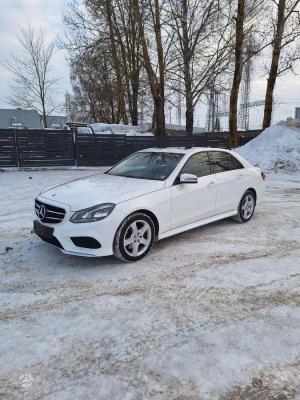 White Mercedes-Benz E 350 2014 in Siauliai, with an engine capacity of 3.50 L and mileage of 100 thousand km for 16999 €, photo 3 on AUTOMOTO.COM.LV