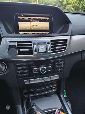 White Mercedes-Benz E 350 2014 in Kaunas, with an engine capacity of 2.99 L and mileage of 308 thousand km for 9000 €, photo 4 on AUTOMOTO.COM.LV