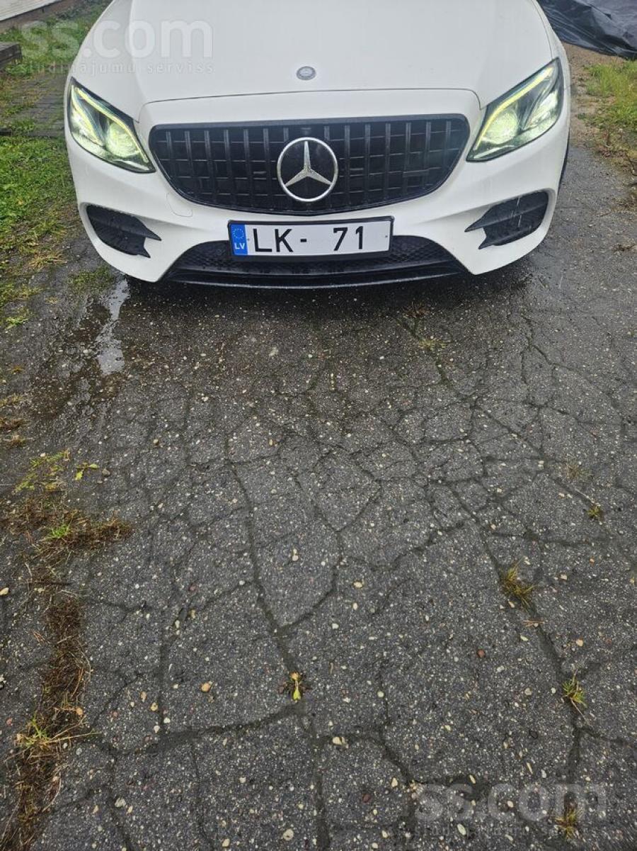 Balts Mercedes-Benz E 350 2016 Jelgava, ar dzinēja tilpumu 3.00 L un nobraukumu 209 tūkst. km par 24800 €, foto 7 vietnē AUTOMOTO.COM.LV