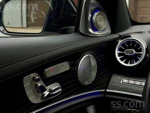 Белый Мерседес E 350 2016 в Елгава, объемом двигателя 3.00 л и пробегом 279 тыс. км за 25900 €, фото 22 на AUTOMOTO.COM.LV