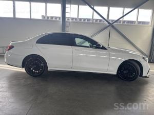 Белый Мерседес E 350 2016 в Екабпилс, объемом двигателя 3.00 л и пробегом 240 тыс. км за 26000 €, фото 6 на AUTOMOTO.COM.LV