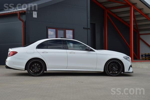 White Mercedes-Benz E 350 2016 in Jekabpils, with an engine capacity of 3.00 L and mileage of 240 thousand km for 23000 €, photo 5 on AUTOMOTO.COM.LV