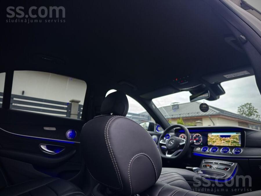 White Mercedes-Benz E 350 2016 in Jelgava, with an engine capacity of 3.00 L and mileage of 284 thousand km for 23500 €, photo 17 on AUTOMOTO.COM.LV