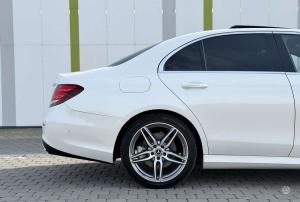Balts Mercedes-Benz E 350 2017 Tauragė, ar dzinēja tilpumu 2.99 L un nobraukumu 288 tūkst. km par 16500 €, foto 15 vietnē AUTOMOTO.COM.LV