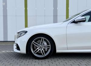 Balts Mercedes-Benz E 350 2017 Tauragė, ar dzinēja tilpumu 2.99 L un nobraukumu 288 tūkst. km par 16500 €, foto 19 vietnē AUTOMOTO.COM.LV