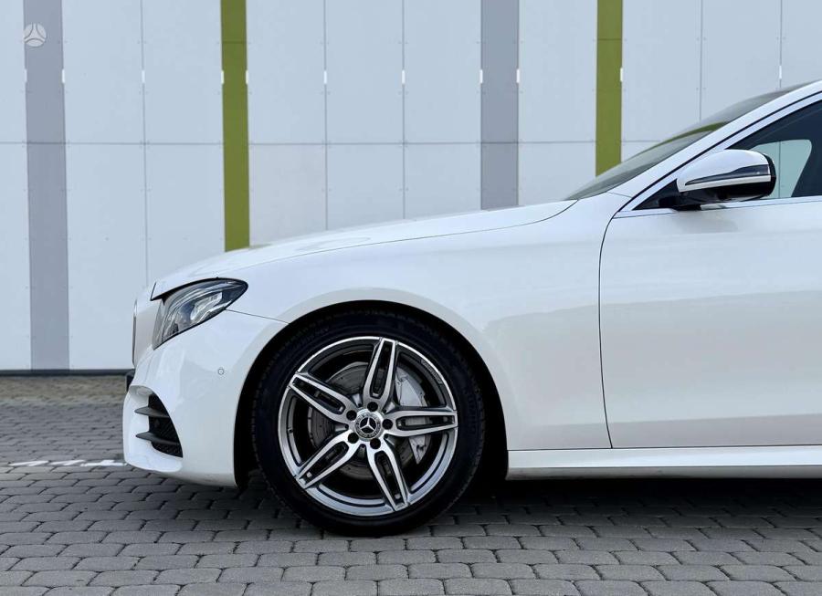 Balts Mercedes-Benz E 350 2017 Tauragė, ar dzinēja tilpumu 2.99 L un nobraukumu 288 tūkst. km par 16500 €, foto 19 vietnē AUTOMOTO.COM.LV