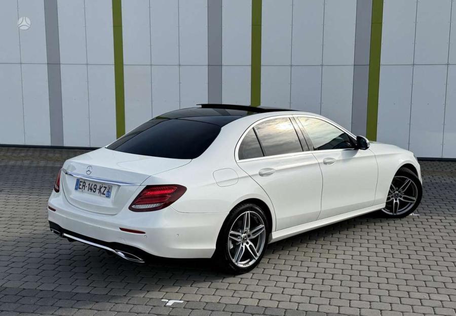Balts Mercedes-Benz E 350 2017 Tauragė, ar dzinēja tilpumu 2.99 L un nobraukumu 288 tūkst. km par 16500 €, foto 28 vietnē AUTOMOTO.COM.LV