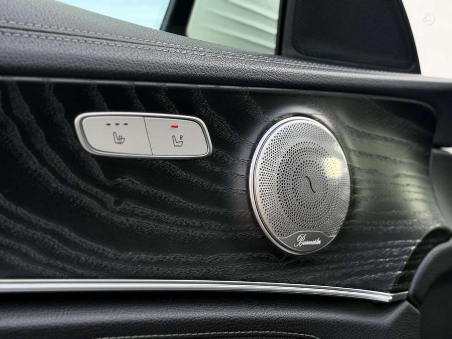Balts Mercedes-Benz E 350 2017 Tauragė, ar dzinēja tilpumu 2.99 L un nobraukumu 288 tūkst. km par 16500 €, foto 32 vietnē AUTOMOTO.COM.LV