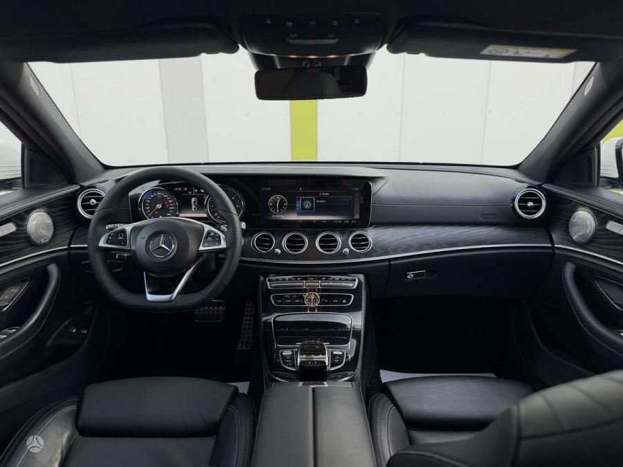 Balts Mercedes-Benz E 350 2017 Tauragė, ar dzinēja tilpumu 2.99 L un nobraukumu 288 tūkst. km par 16500 €, foto 42 vietnē AUTOMOTO.COM.LV