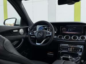 Balts Mercedes-Benz E 350 2017 Tauragė, ar dzinēja tilpumu 2.99 L un nobraukumu 288 tūkst. km par 16500 €, foto 43 vietnē AUTOMOTO.COM.LV