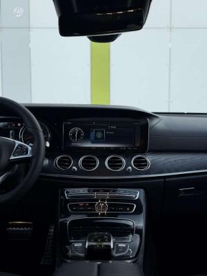 Balts Mercedes-Benz E 350 2017 Tauragė, ar dzinēja tilpumu 2.99 L un nobraukumu 288 tūkst. km par 16500 €, foto 44 vietnē AUTOMOTO.COM.LV