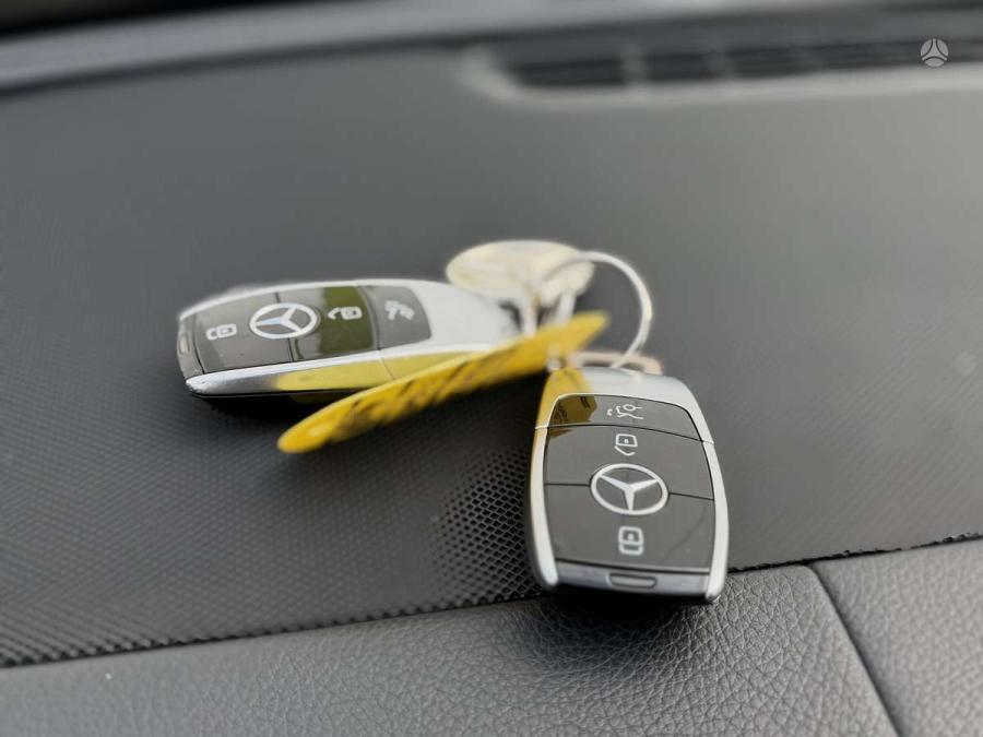 Balts Mercedes-Benz E 350 2017 Tauragė, ar dzinēja tilpumu 2.99 L un nobraukumu 288 tūkst. km par 16500 €, foto 49 vietnē AUTOMOTO.COM.LV
