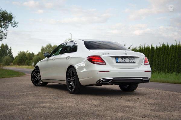 Balts Mercedes-Benz E 350 2017 Elektrėnai, ar dzinēja tilpumu 2.99 L un nobraukumu 175 tūkst. km par 23400 €, foto 5 vietnē AUTOMOTO.COM.LV