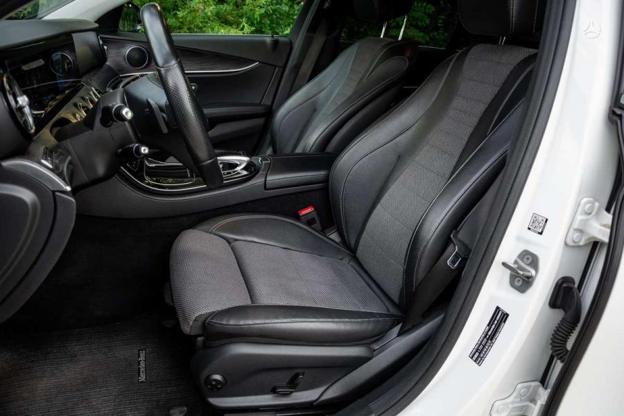 White Mercedes-Benz E 350 2017 in Elektrenai, with an engine capacity of 2.99 L and mileage of 175 thousand km for 23400 €, photo 11 on AUTOMOTO.COM.LV