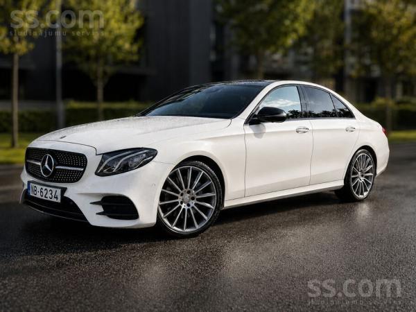 White Mercedes-Benz E 350 2017 in Riga, with an engine capacity of 3.00 L and mileage of 133 thousand km for 24900 €, photo 1 on AUTOMOTO.COM.LV
