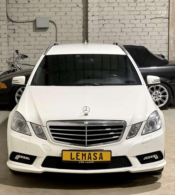 Balts Mercedes-Benz E 350 2010 Klaipėda, ar dzinēja tilpumu 2.99 L un nobraukumu 174 tūkst. km par 9999 €, foto 10 vietnē AUTOMOTO.COM.LV
