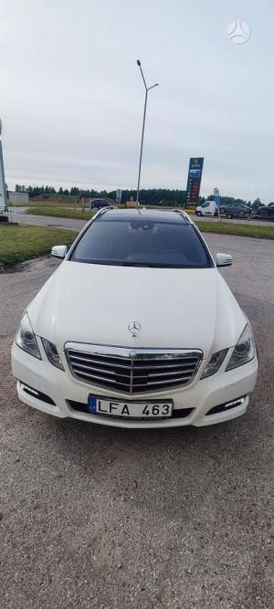 White Mercedes-Benz E 350 2010 in Gargzdai, with an engine capacity of 3.00 L and mileage of 309 thousand km for 7150 €, photo  on AUTOMOTO.COM.LV