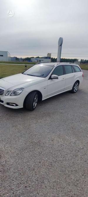 White Mercedes-Benz E 350 2010 in Gargzdai, with an engine capacity of 3.00 L and mileage of 309 thousand km for 7150 €, photo 3 on AUTOMOTO.COM.LV