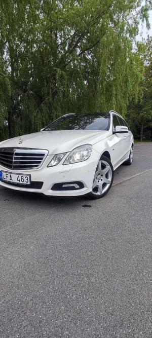 White Mercedes-Benz E 350 2010 in Gargzdai, with an engine capacity of 3.00 L and mileage of 309 thousand km for 7150 €, photo 5 on AUTOMOTO.COM.LV