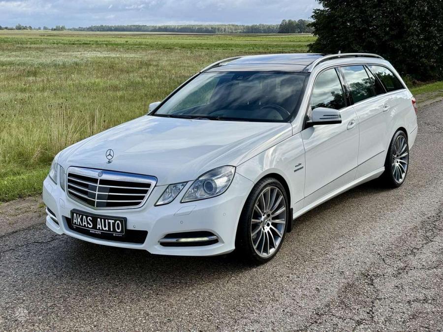 White Mercedes-Benz E 350 2011 in Vilkaviskis, with an engine capacity of 2.99 L and mileage of 333 thousand km for 7700 €, photo 1 on AUTOMOTO.COM.LV