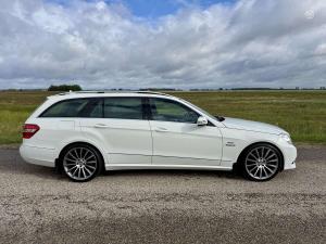 White Mercedes-Benz E 350 2011 in Vilkaviskis, with an engine capacity of 2.99 L and mileage of 333 thousand km for 7700 €, photo 6 on AUTOMOTO.COM.LV