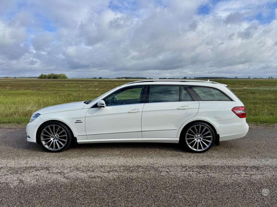 White Mercedes-Benz E 350 2011 in Vilkaviskis, with an engine capacity of 2.99 L and mileage of 333 thousand km for 7700 €, photo 7 on AUTOMOTO.COM.LV
