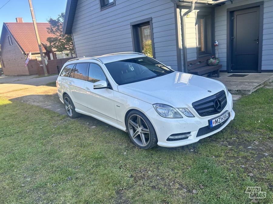 Balts Mercedes-Benz E 350 2012 Klaipėda, ar dzinēja tilpumu 3.00 L un nobraukumu 370 tūkst. km par 8500 €, foto 1 vietnē AUTOMOTO.COM.LV