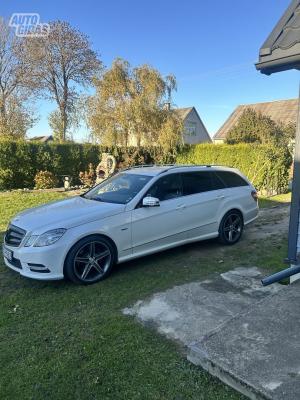 Balts Mercedes-Benz E 350 2012 Klaipėda, ar dzinēja tilpumu 3.00 L un nobraukumu 370 tūkst. km par 8500 €, foto 3 vietnē AUTOMOTO.COM.LV
