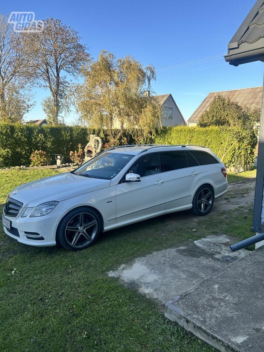 Balts Mercedes-Benz E 350 2012 Klaipėda, ar dzinēja tilpumu 3.00 L un nobraukumu 370 tūkst. km par 8500 €, foto 3 vietnē AUTOMOTO.COM.LV