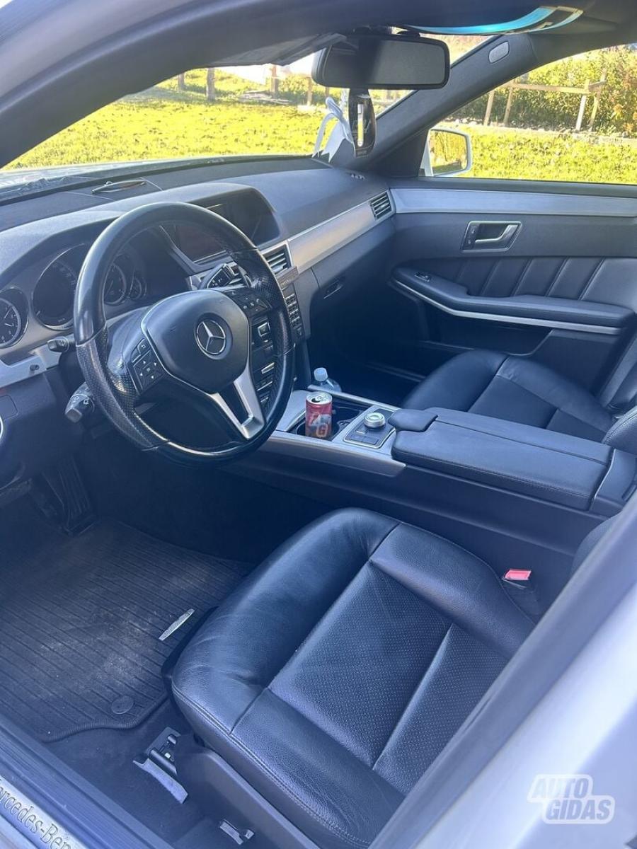 Balts Mercedes-Benz E 350 2012 Klaipėda, ar dzinēja tilpumu 3.00 L un nobraukumu 370 tūkst. km par 8500 €, foto 4 vietnē AUTOMOTO.COM.LV