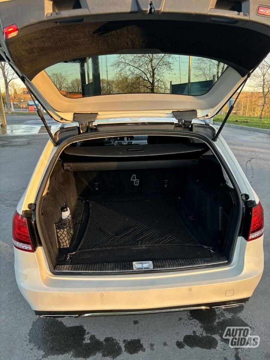 White Mercedes-Benz E 350 2012 in Klaipeda, with an engine capacity of 3.00 L and mileage of 292 thousand km for 9700 €, photo 10 on AUTOMOTO.COM.LV