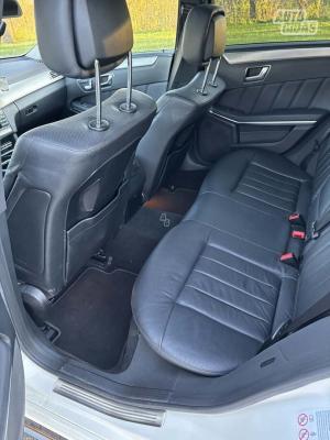 White Mercedes-Benz E 350 2012 in Klaipeda, with an engine capacity of 3.00 L and mileage of 292 thousand km for 9700 €, photo 12 on AUTOMOTO.COM.LV