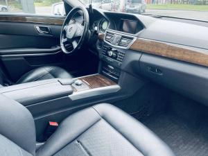 White Mercedes-Benz E 350 2012 in Vilnius, with an engine capacity of 3.50 L and mileage of 523 thousand km for 3100 €, photo 9 on AUTOMOTO.COM.LV