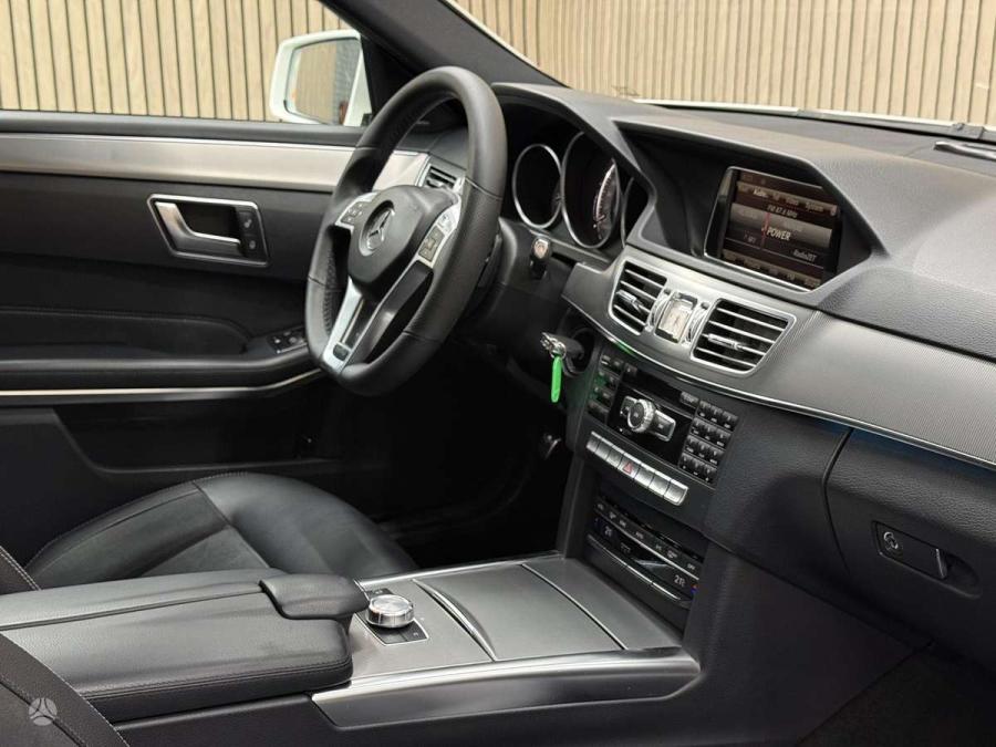Balts Mercedes-Benz E 350 2013 Marijampole, ar dzinēja tilpumu 2.99 L un nobraukumu 335 tūkst. km par 12200 €, foto 25 vietnē AUTOMOTO.COM.LV