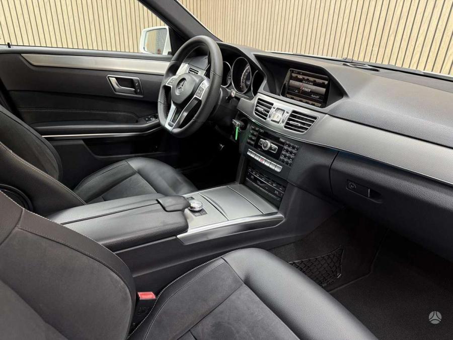 Balts Mercedes-Benz E 350 2013 Marijampole, ar dzinēja tilpumu 2.99 L un nobraukumu 335 tūkst. km par 12200 €, foto 36 vietnē AUTOMOTO.COM.LV