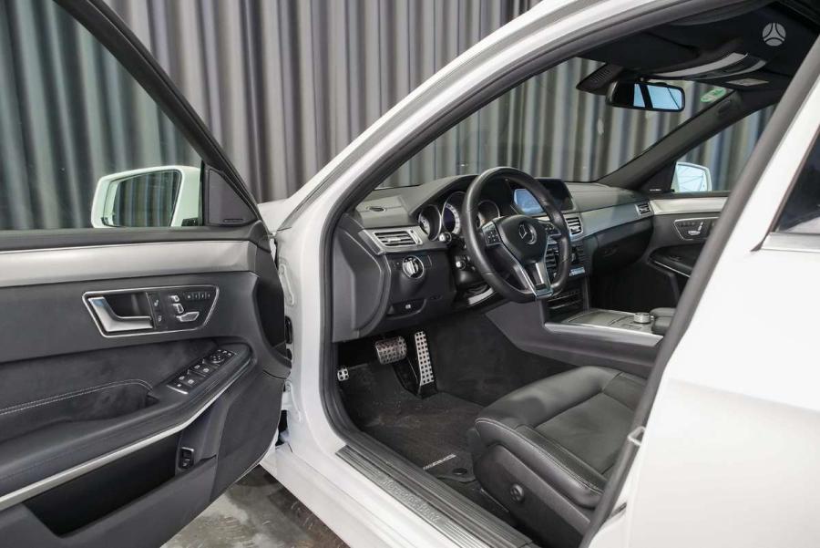 Balts Mercedes-Benz E 350 2014 Marijampole, ar dzinēja tilpumu 2.99 L un nobraukumu 347 tūkst. km par 12450 €, foto 15 vietnē AUTOMOTO.COM.LV