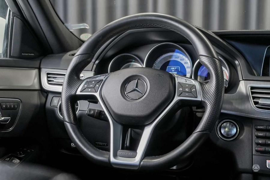 Balts Mercedes-Benz E 350 2014 Marijampole, ar dzinēja tilpumu 2.99 L un nobraukumu 347 tūkst. km par 12450 €, foto 30 vietnē AUTOMOTO.COM.LV