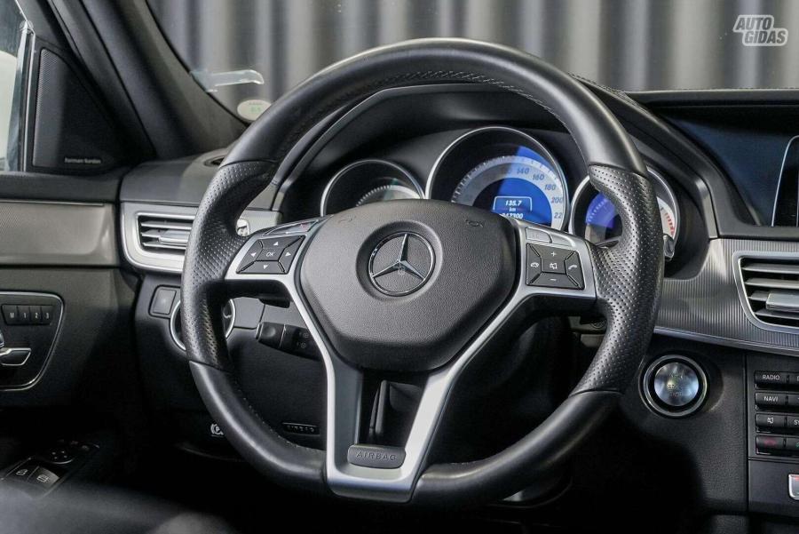 White Mercedes-Benz E 350 2014 in Marijampole, with an engine capacity of 3.00 L and mileage of 347 thousand km for 10850 €, photo 19 on AUTOMOTO.COM.LV