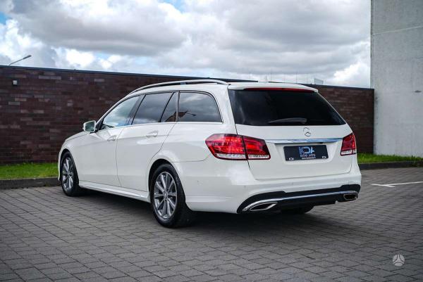 White Mercedes-Benz E 350 2014 in Marijampole, with an engine capacity of 2.99 L and mileage of 347 thousand km for 10450 €, photo 9 on AUTOMOTO.COM.LV