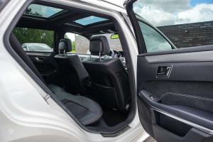 Balts Mercedes-Benz E 350 2014 Marijampole, ar dzinēja tilpumu 2.99 L un nobraukumu 347 tūkst. km par 10450 €, foto 39 vietnē AUTOMOTO.COM.LV