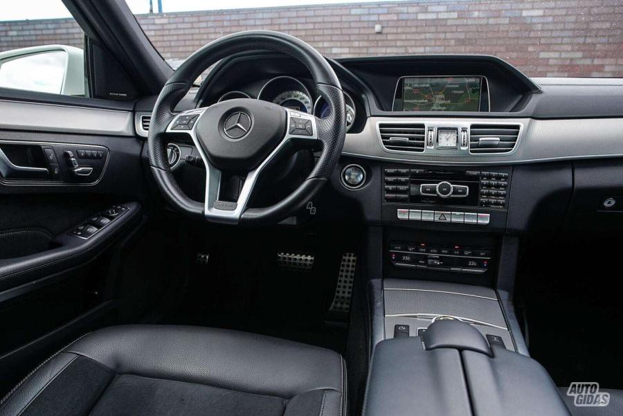 Balts Mercedes-Benz E 350 2014 Kauņa, ar dzinēja tilpumu 3.00 L un nobraukumu 347 tūkst. km par 9250 €, foto 19 vietnē AUTOMOTO.COM.LV
