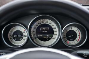 Balts Mercedes-Benz E 350 2014 Kauņa, ar dzinēja tilpumu 3.00 L un nobraukumu 347 tūkst. km par 9250 €, foto 27 vietnē AUTOMOTO.COM.LV