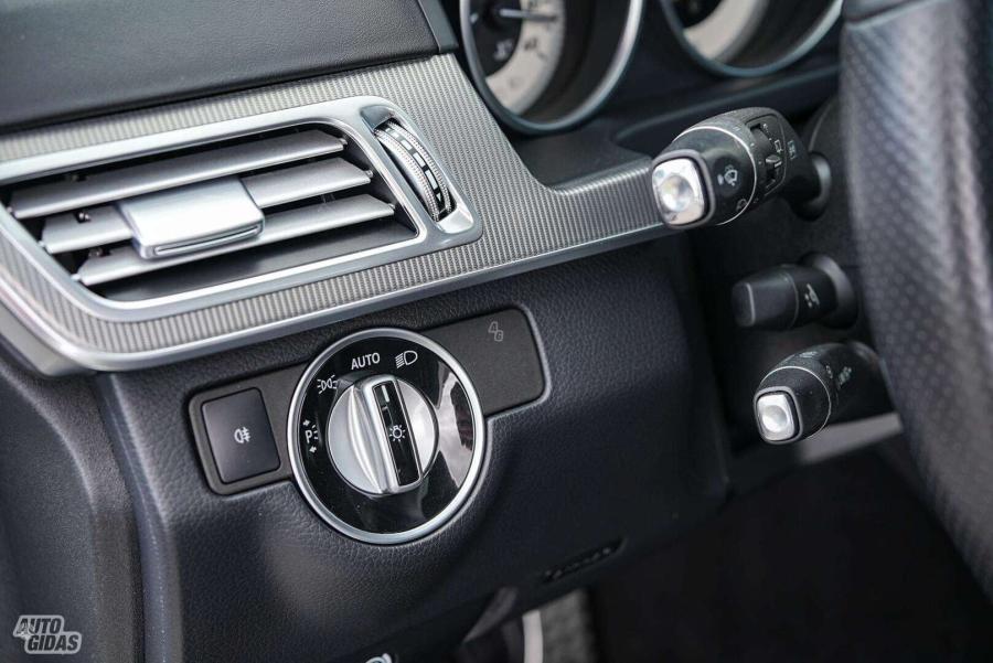 Balts Mercedes-Benz E 350 2014 Kauņa, ar dzinēja tilpumu 3.00 L un nobraukumu 347 tūkst. km par 9250 €, foto 33 vietnē AUTOMOTO.COM.LV