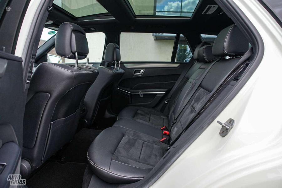 Balts Mercedes-Benz E 350 2014 Kauņa, ar dzinēja tilpumu 3.00 L un nobraukumu 347 tūkst. km par 9250 €, foto 38 vietnē AUTOMOTO.COM.LV